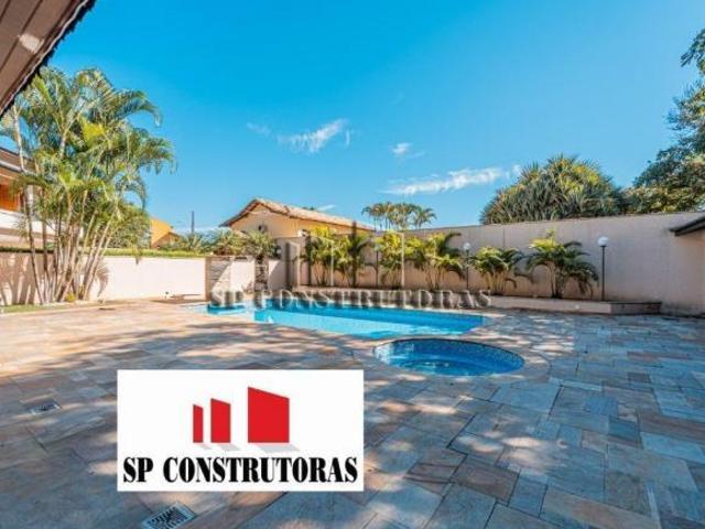 Cond. Jardim Passargada D SEMIMOBILIADO 4 Suites 6 Vagas Garagem OPORTUNIDADE!