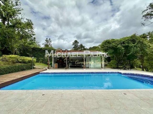 Cond Parque do Refúgio 2.900 m² de terreno, 5 suítes, piscina, quadra!