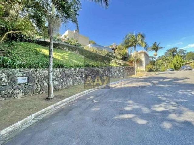 Cond. Pousada dos Bandeirantes 4 sts, gourmet, piscina, vista!