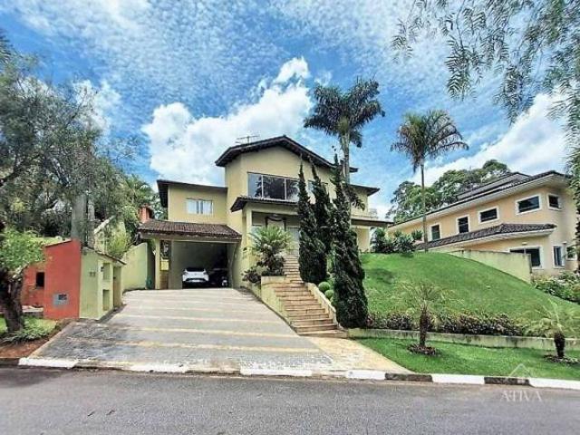Cond. Pq das Artes 4d / 3sts Ótima casa com lareira, piscina e gourmet!