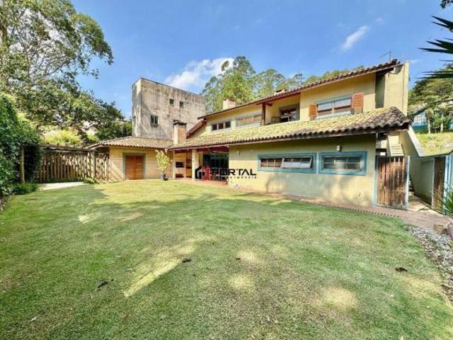 Cond. Pq. das Artes Casa de ARQUITETO! Linda, 4 suítes, family room, 2 lareiras, varanda gourmet!
