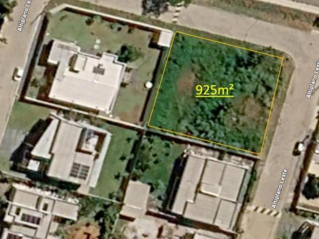 Cond. Privê Morada Sul Etapa C Lote de esquina, 925m²