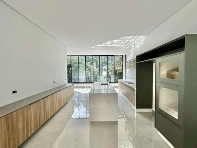 Cond. Reserva Sta. Maria ZERO KM, 5 suítes, piscina, jacuzzi e gourmet!