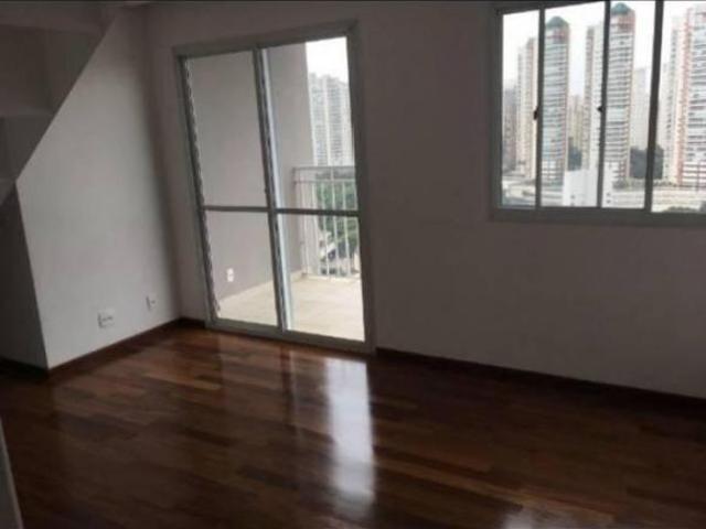 Cond. Resid. Fatto Linda cobertura no Morumbi com 01 suíte e varanda