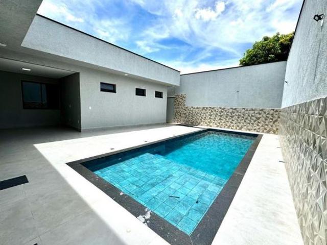 Cond. RK Acabamento de Alto Padrão, Casa Novíssima!