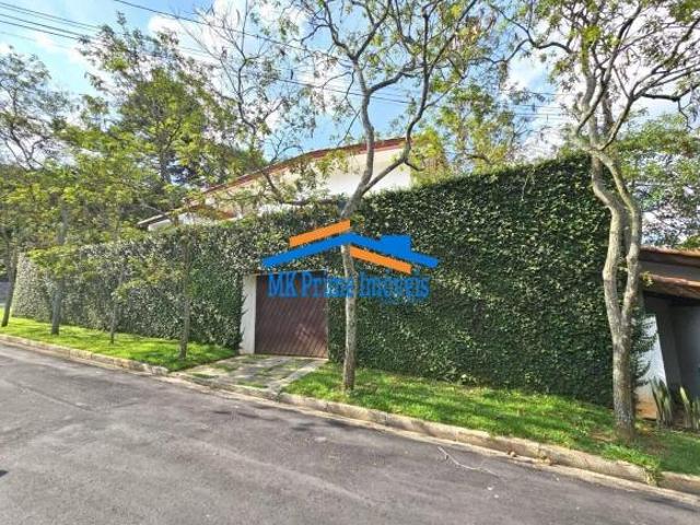 Cond Vila de São Fernando Golf Térrea, 2 dorm, potencial para retrofit!