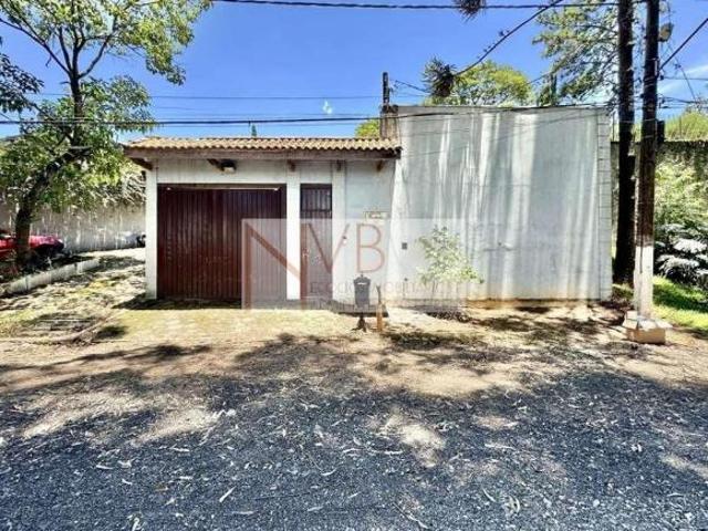 Cond Vila Velha Casa 80% TÉRREA, 3 suítes! Lote 1.546m² plano!