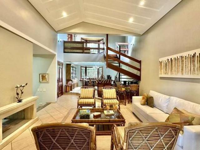 Cond Villa Vianna 3 suítes, escritório, área gourmet, piscina, pomar!