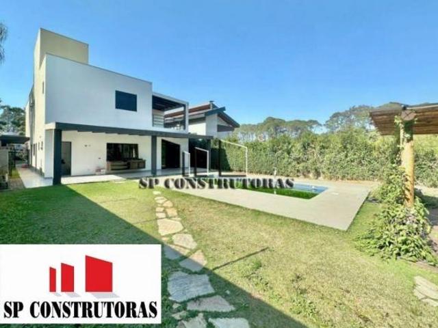 Cond. Vintage Casa Moderna AT 844m2 e AC 360m2 4 Suites, 8 Vagas, Piscina!