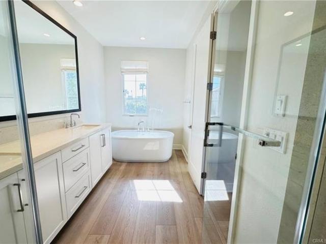 condo 4 bedroom, Irvine CA 92618 DS88372156