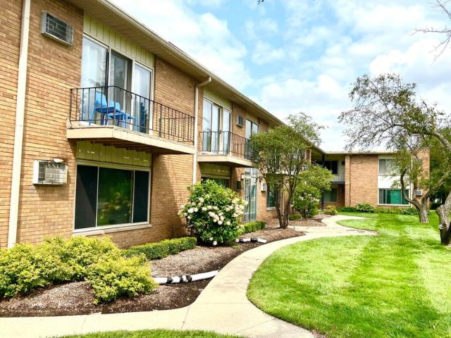 Condo 7 min away from Bham or mall