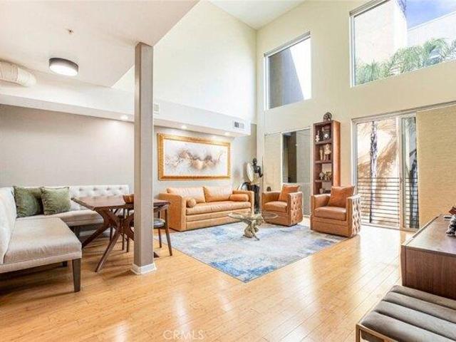 condo 1 bedroom, Burbank CA 91502 DS88221575