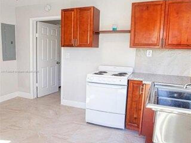 condo 1 bedroom, Dania Beach FL 33004 DS88039222