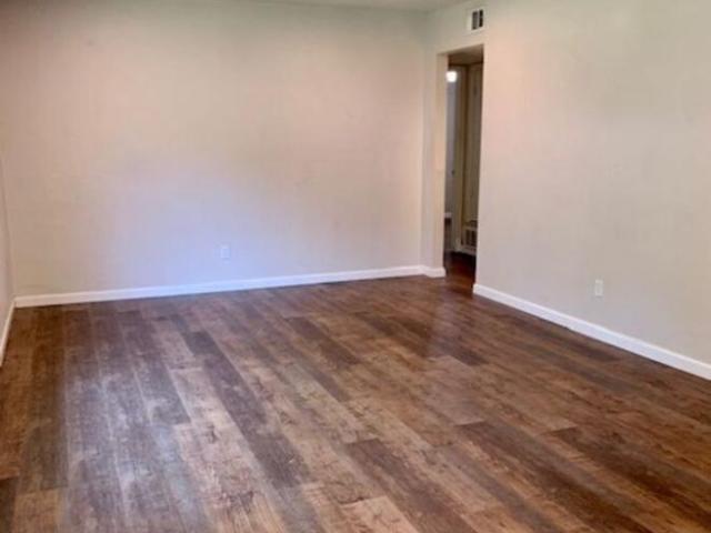condo 2 bedroom, Arlington TX 76011 DS88049707