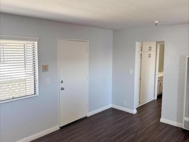 condo 2 bedroom, Hawthorne CA 90250 DLS88047150