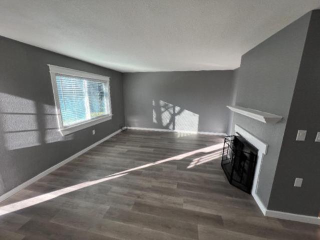 condo 2 bedroom, Manteca CA 95337 DS88064004