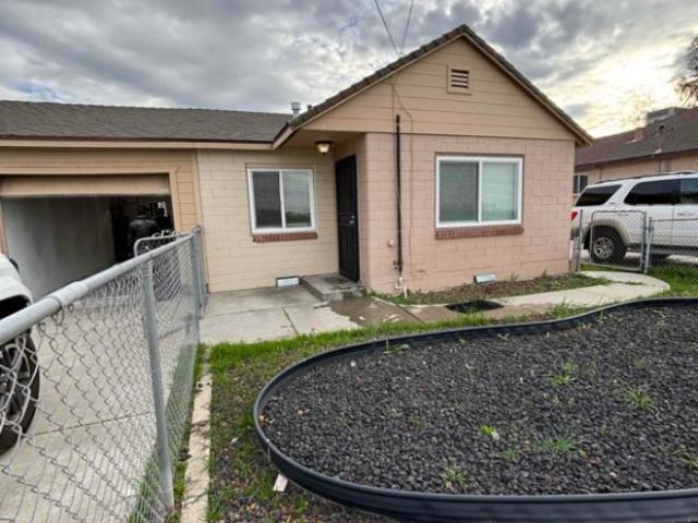 condo 2 bedroom, Manteca CA 95337 DS88172078