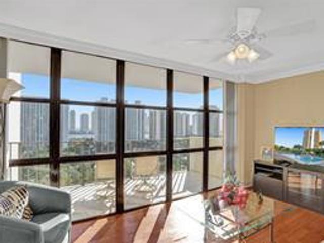 condo 3 bedroom, Aventura FL 33160 DS88375814
