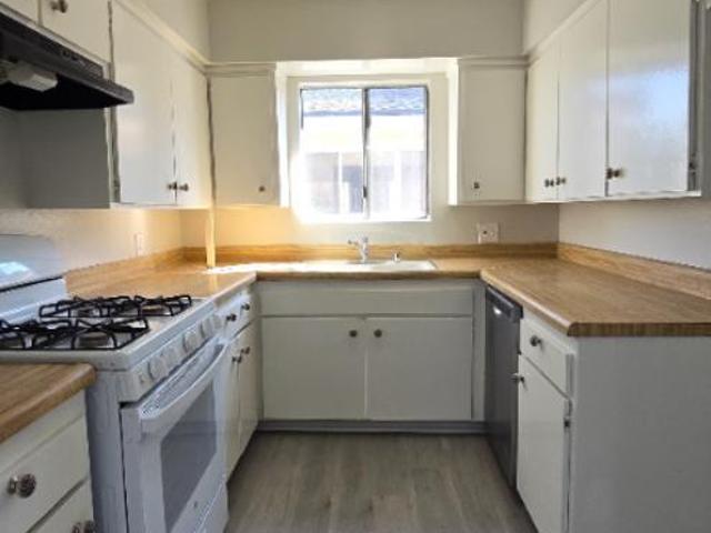 condo 3 bedroom, Burbank CA 91506 DS87642397