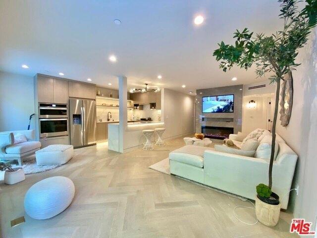condo 3 bedroom, Santa Monica CA 90405 DS88314608