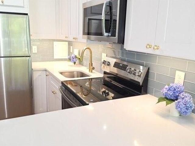 condo Winchester MA ES104078732