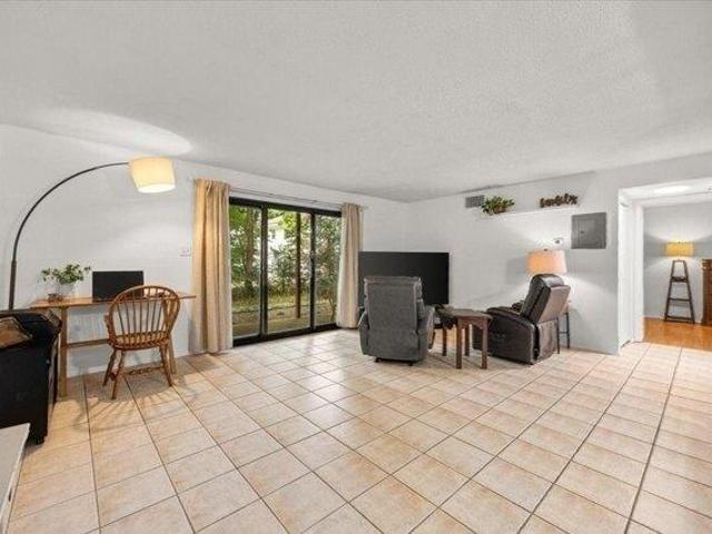 condo with 1 bedroom, Taunton MA ES104807827