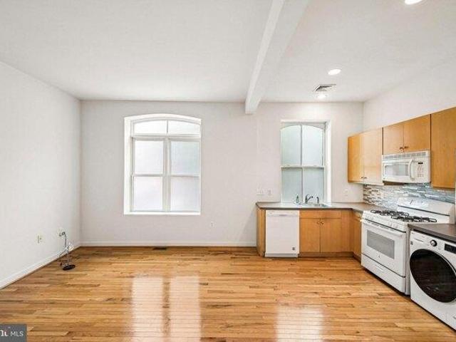 condo with 1 bedroom, Trenton NJ ES105207257