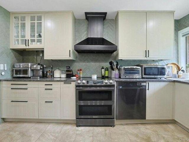 condo with 1 bedroom, Valley Cottage NY DLS102565556