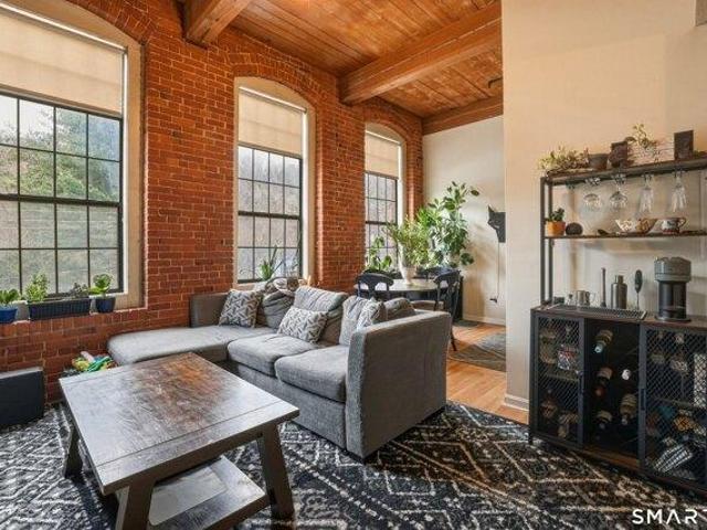 condo with 1 bedroom, Vernon CT DLS102478022