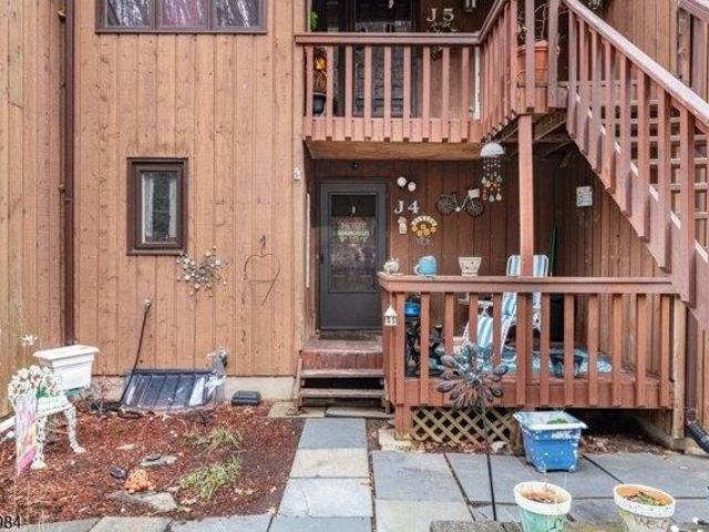 condo with 1 bedroom, Vernon NJ DS102281831