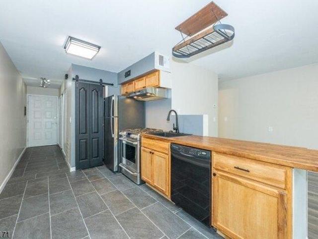 condo with 1 bedroom, Vernon NJ ES105256595
