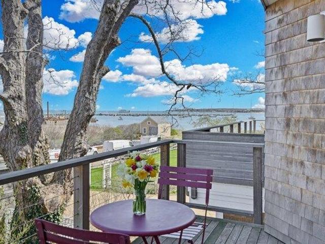 condo with 1 bedroom, Vineyard Haven MA ES103249443