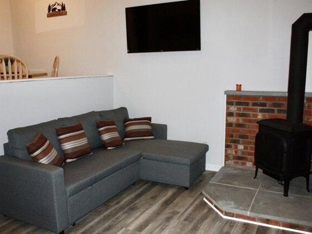 condo with 1 bedroom, Waitsfield VT ES103128045