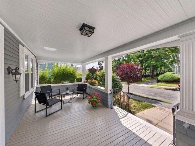 condo with 1 bedroom, Wakefield MA ES104376263