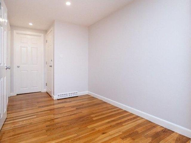 condo with 1 bedroom, Waltham MA ES105140102