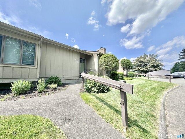 condo with 1 bedroom, Wallingford CT ES105230738