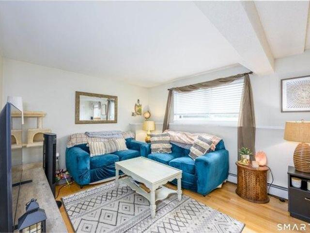 condo with 1 bedroom, Wallingford CT ES105232949
