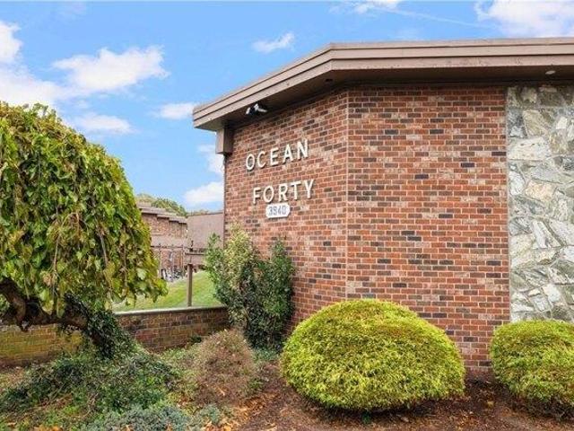 condo with 1 bedroom, Warwick RI DLS102279169