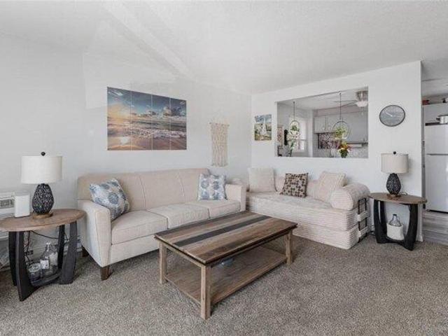 condo with 1 bedroom, Warwick RI ES105124110