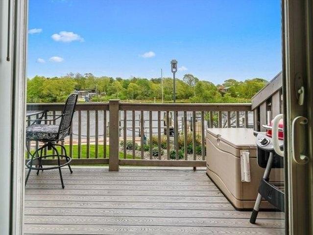 condo with 1 bedroom, Wareham MA ES104077663