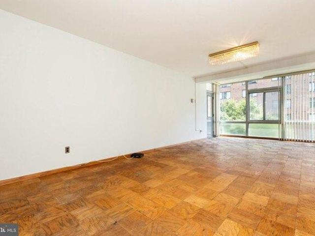 condo with 1 bedroom, Washington DC ES104905718