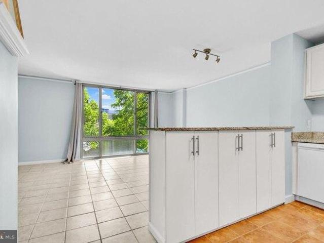 condo with 1 bedroom, Washington DC ES104902277