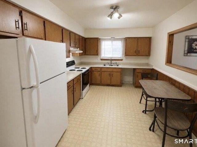 condo with 1 bedroom, Waterbury CT ES104833048