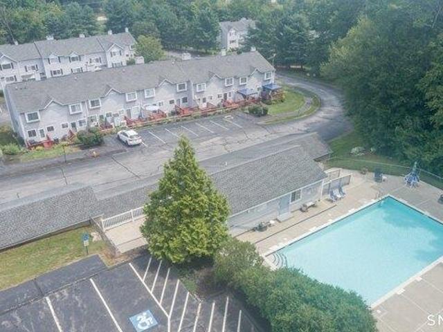 condo with 1 bedroom, Waterford CT ES105115580
