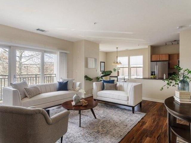 condo with 1 bedroom, Watertown MA DS102564899