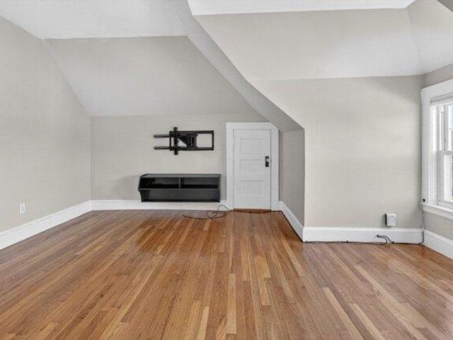 condo with 1 bedroom, Watertown MA ES103850948