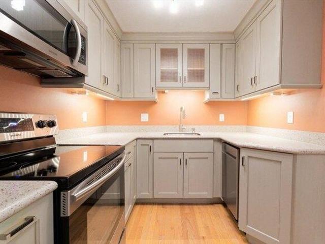 condo with 1 bedroom, Watertown MA ES104947030