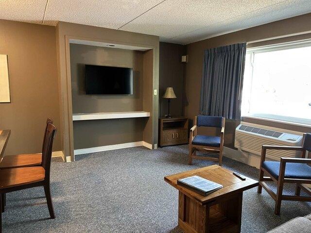 condo with 1 bedroom, Waterville Valley NH ES102825058
