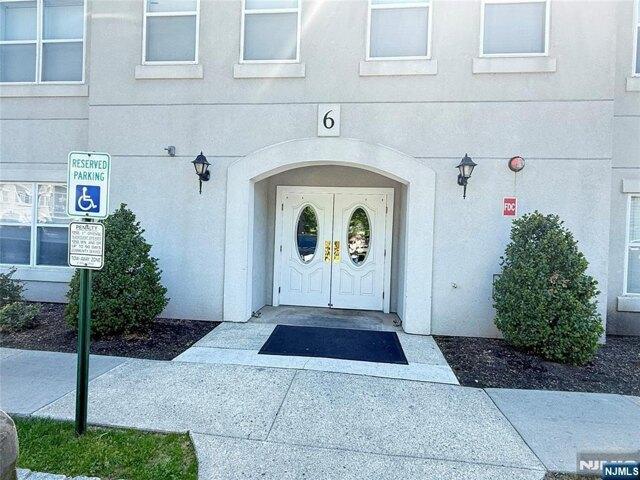condo with 1 bedroom, Wayne NJ DLS102824320