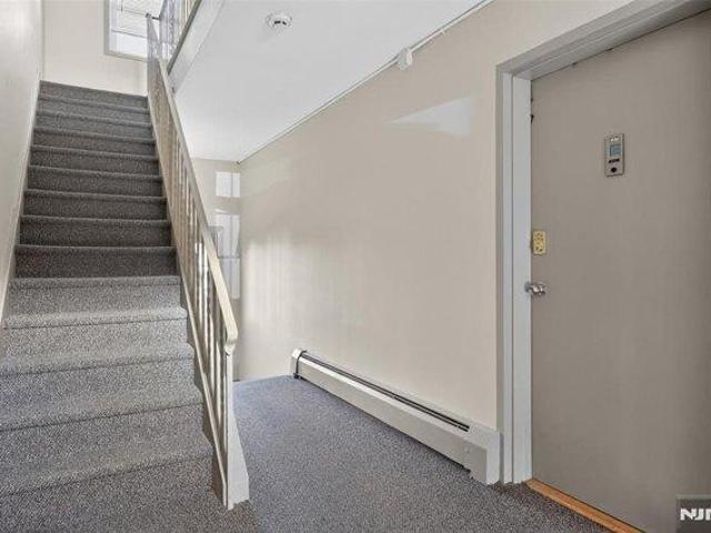 condo with 1 bedroom, Wayne NJ DS104444848